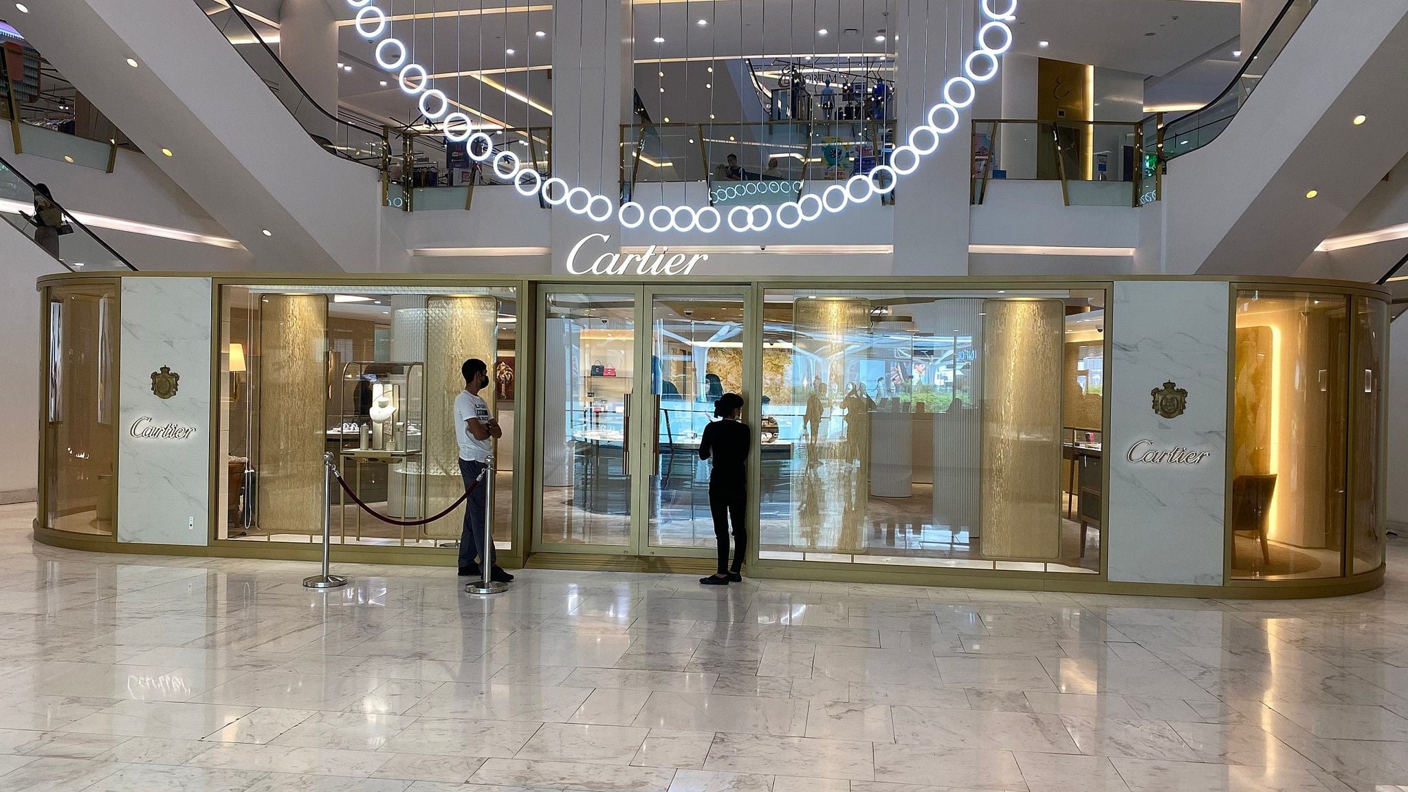 Cartier ra mắt BST trang sức cao cấp Le Voyage Recommencé tại Florence ...