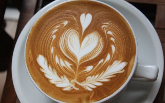 Macchiato là gì? Giải mã cách pha Macchiato chuẩn Ý – Saint Cristal