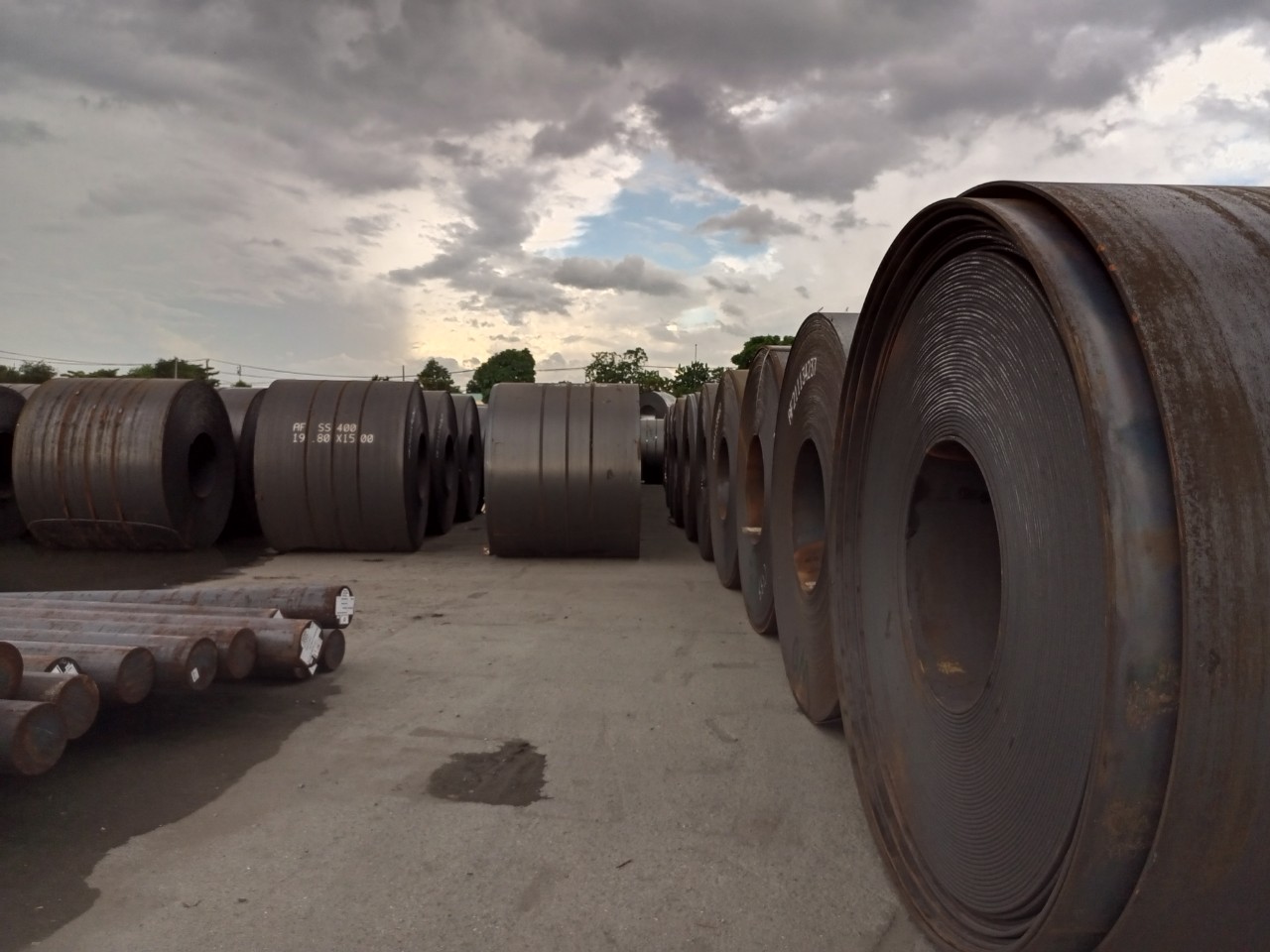 Sản lượng sản xuất, tiêu thụ, tồn kho của HRC, CRC và tôn trong tháng ...