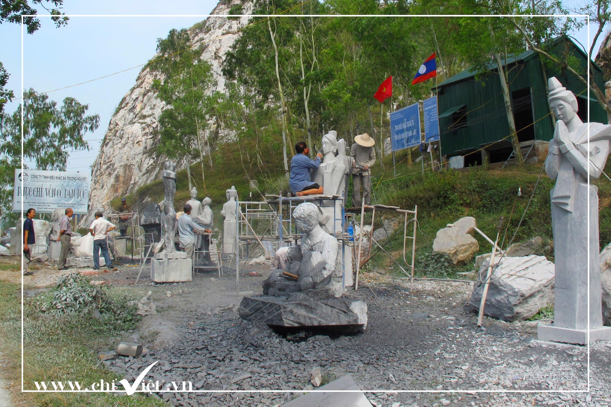 Công trình trại điêu khắc đá quốc tế Tình Hữu Nghị Việt Lào - Chỉ Việt