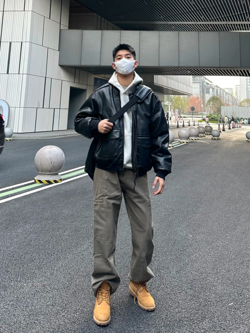 Form Boxy là gì? Cách phối đồ với những chiếc áo Form Boxy cá tính