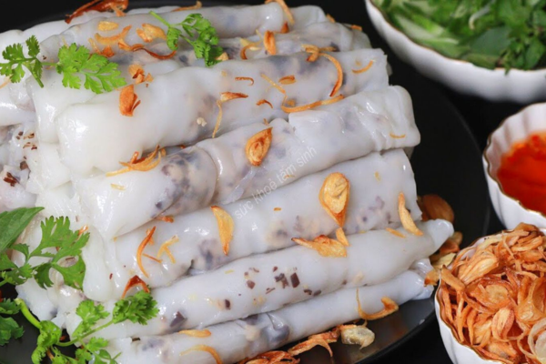 Tips for Making hot Vietnamese steamed rice rolls