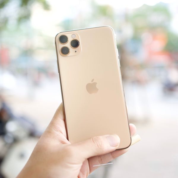 iPhone 11 Pro Max 128GB: Giá bao nhiêu và thông tin chi tiết