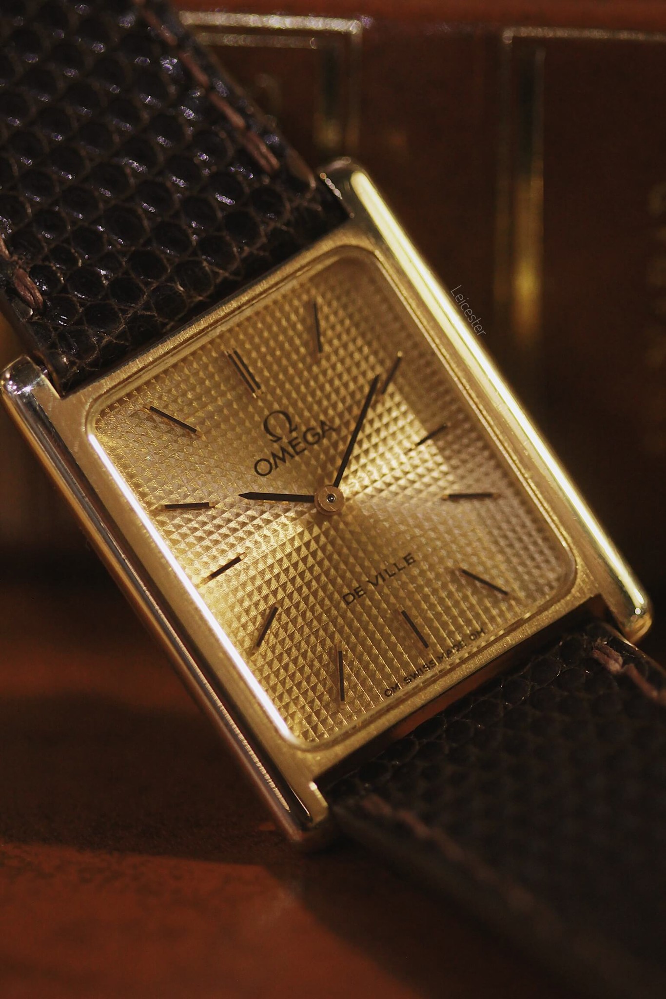 OMEGA De Ville Tank 18K Gold Solid Ref 511 0404 – Leicester