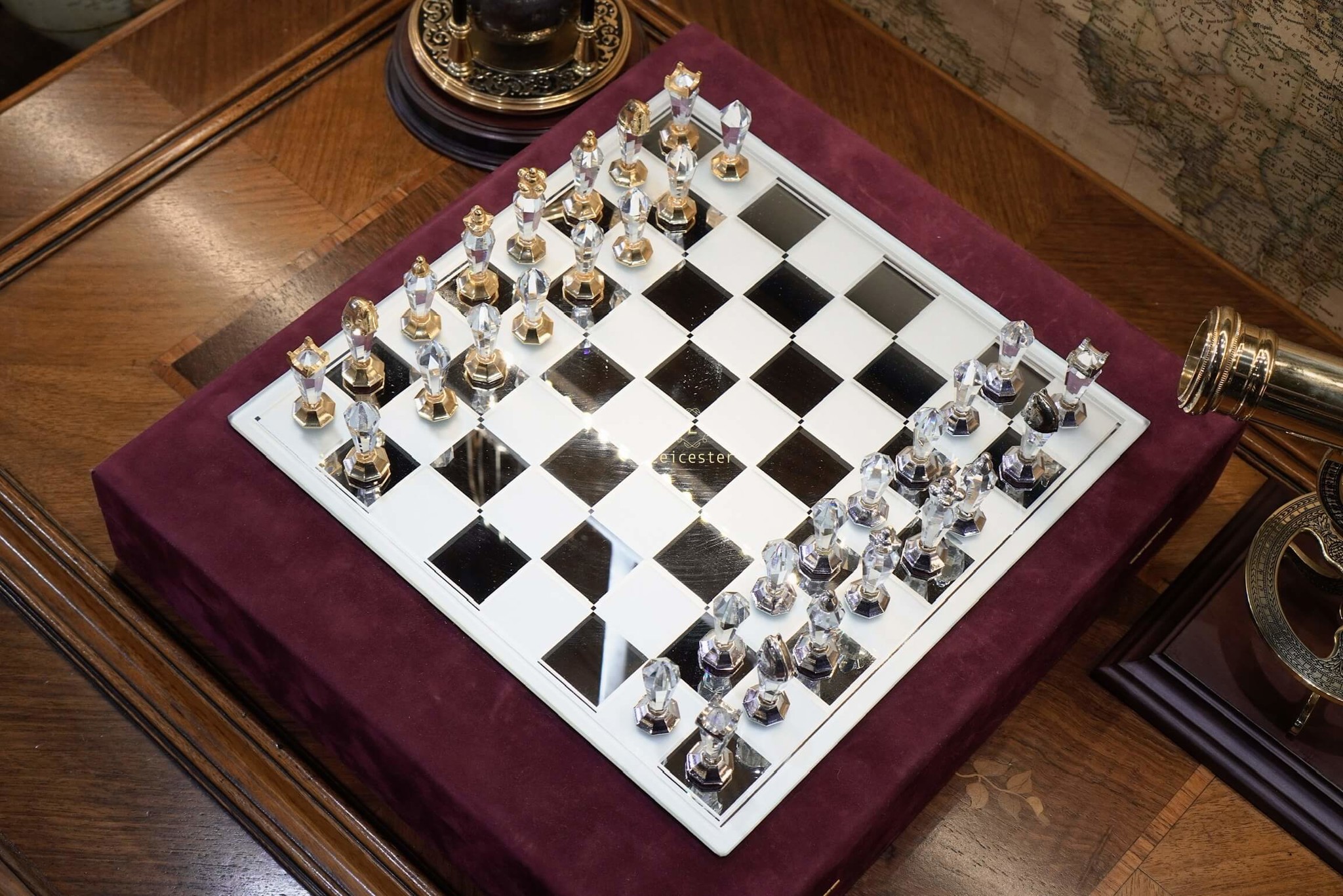 SWAROVSKI CHESS SET – Leicester