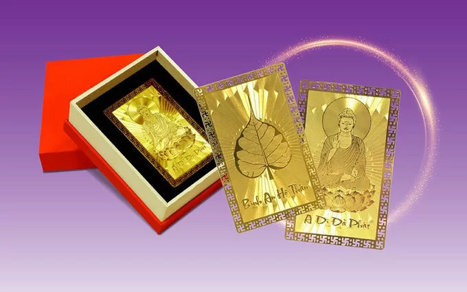 CẶP ĐÔI NHẬN THẺ BÌNH AN KHI CHỤP ẢNH 'CHECK IN' TẠI DOJI TOWER – DOJI ...