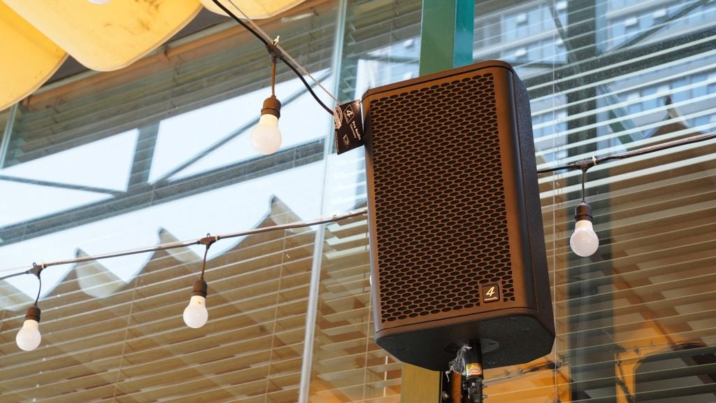 Lắp đặt hệ thống loa 4Acoustic V12 tại Beer Pilot Trần Duy Hưng, Hà Nộ