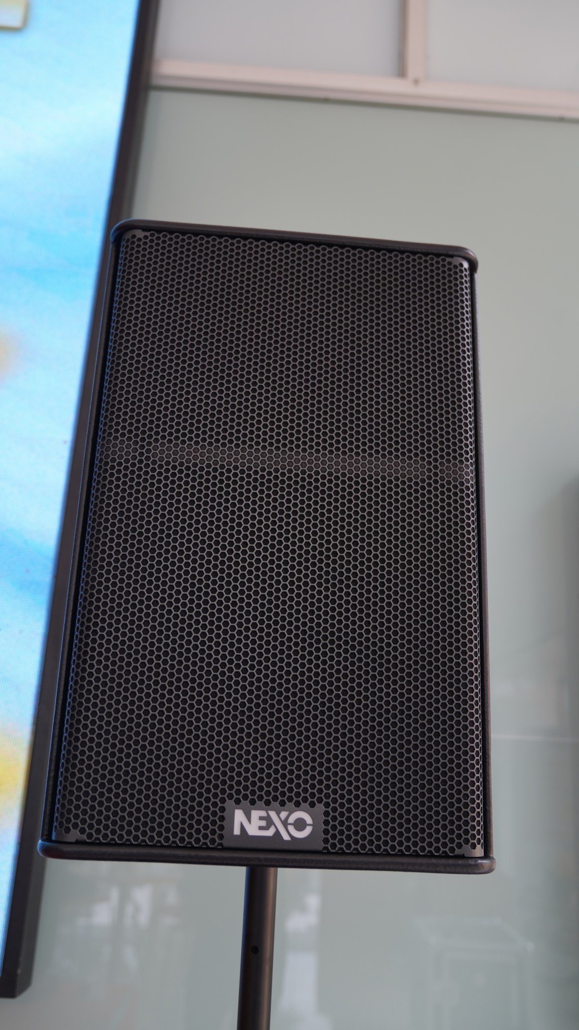 Lắp đặt dàn loa NEXO khủng PS15 và LS18 tại Ford Dak Lak