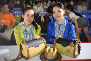 Ra Mắt Bộ Sưu Tập Túi Cỏ Bàng Luxury MIỀN TÂY XANH – Green Craft - Miền ...