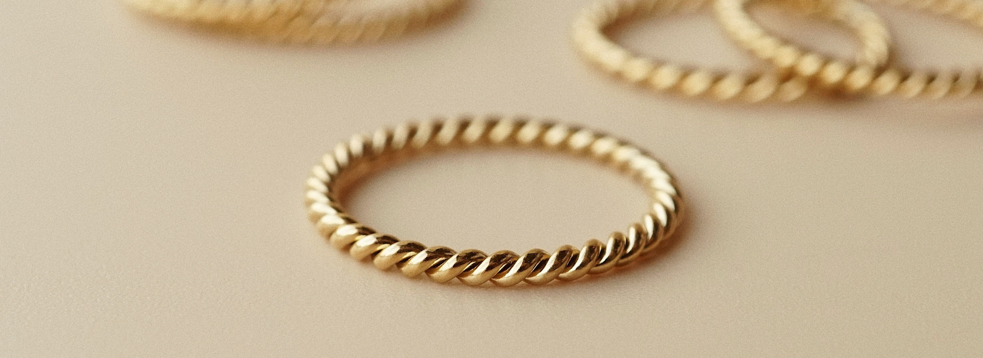 Rings L I T H E R A P Y