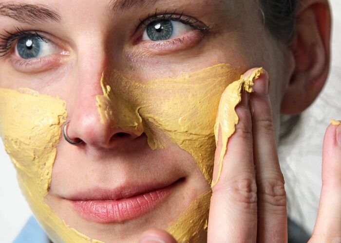 [Bí kíp làm đẹp] Cách đắp mặt nạ nghệ tươi không bị vàng da – Page 12 ...
