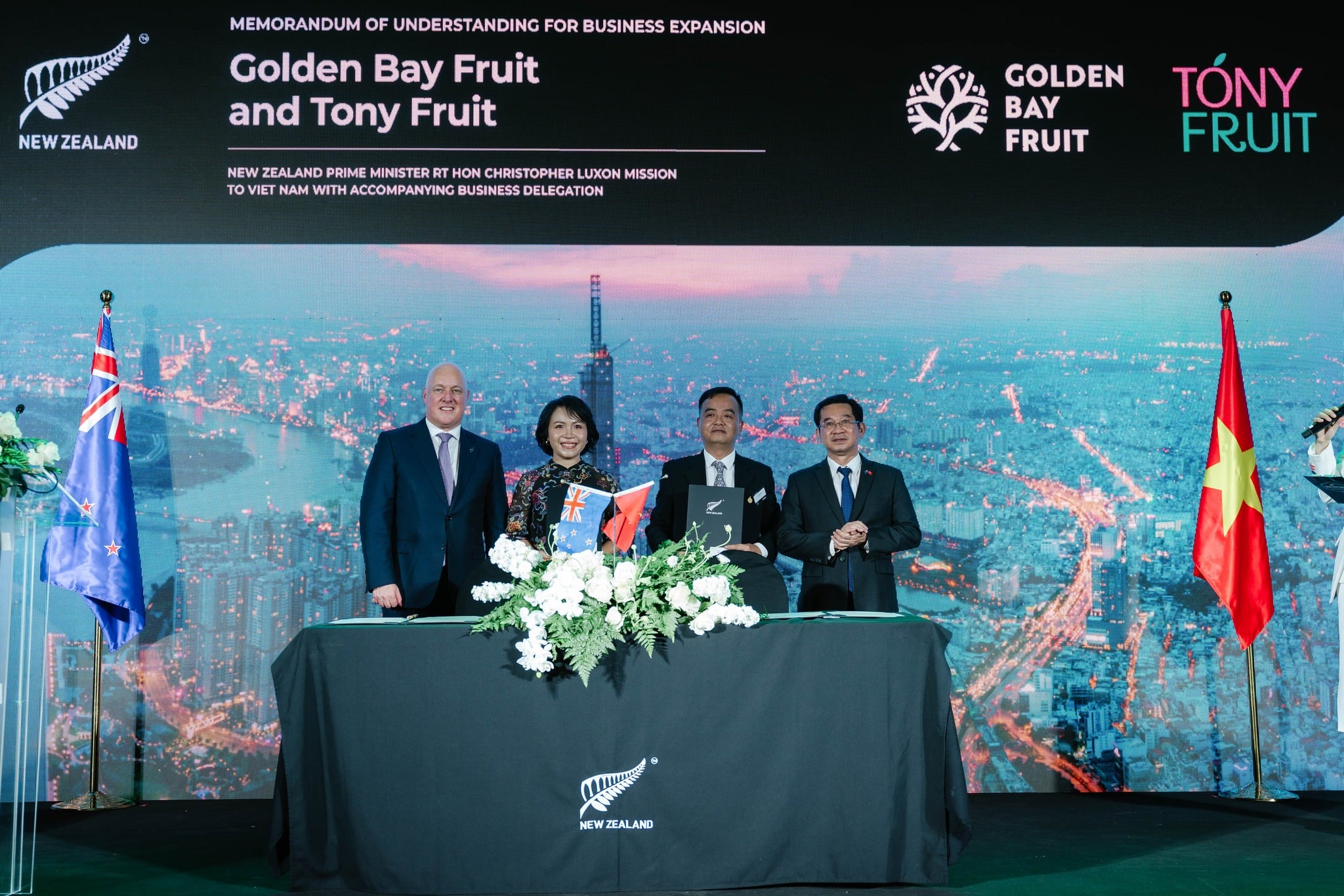 LỄ KÝ KẾT MOU GIỮA TONY FRUIT VỚI GOLDEN BAY FRUIT – Tonyfruit