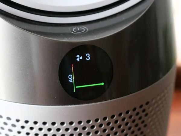Máy lọc không khí Dyson HP09 kèm sưởi gây ấn tượng mạnh năm 2024