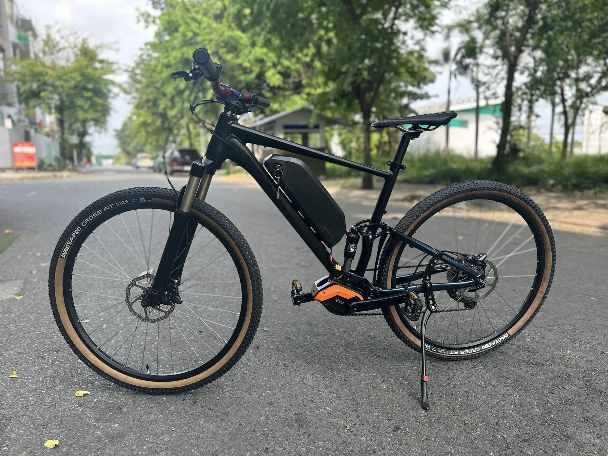 Chiến mã Enduro điện – Bafang M800 & full đồ chơi đỉnh cao – BlueEnergy ...