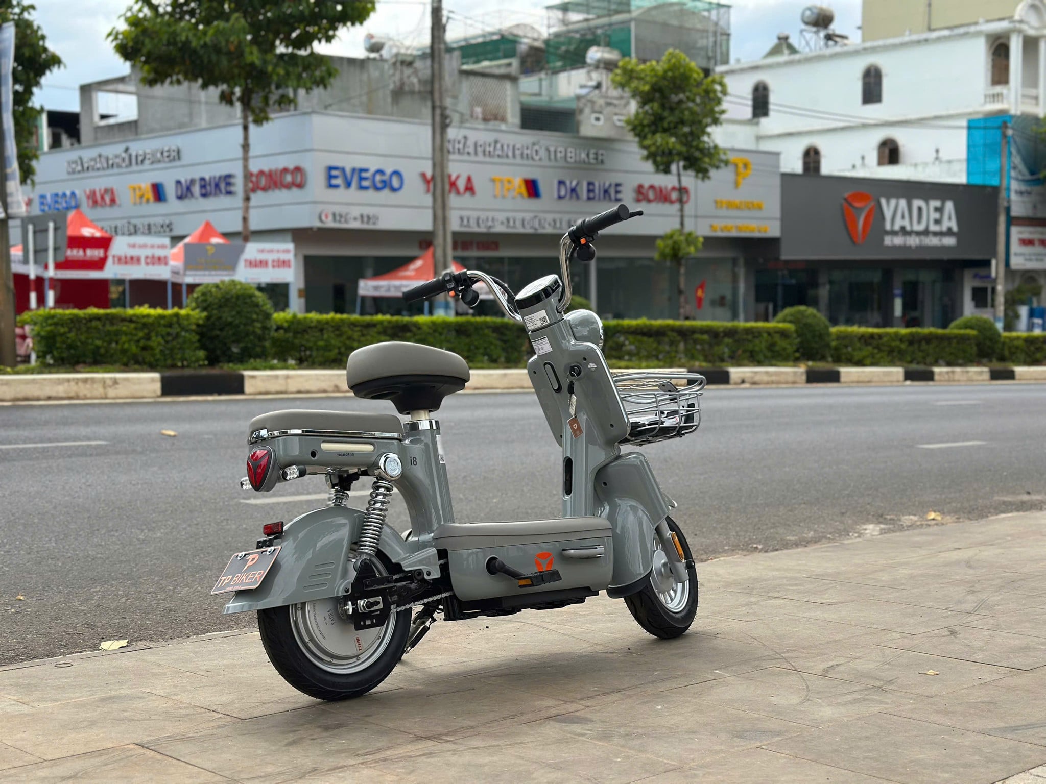 Xe Máy Điện YADEA I8 – TP BIKER - XE CHO TƯƠNG LAI