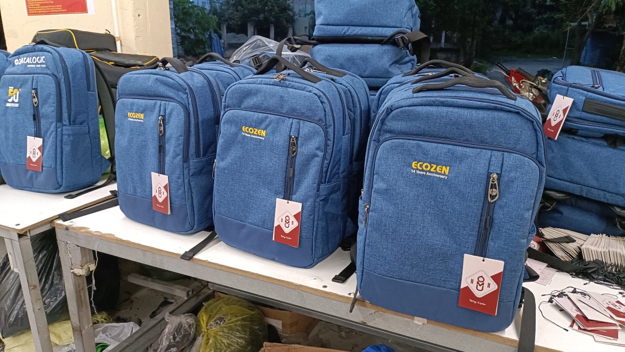 Lợi ích của việc đặt in nhanh balo sẵn tại UMO– Vietnam Backpack ...