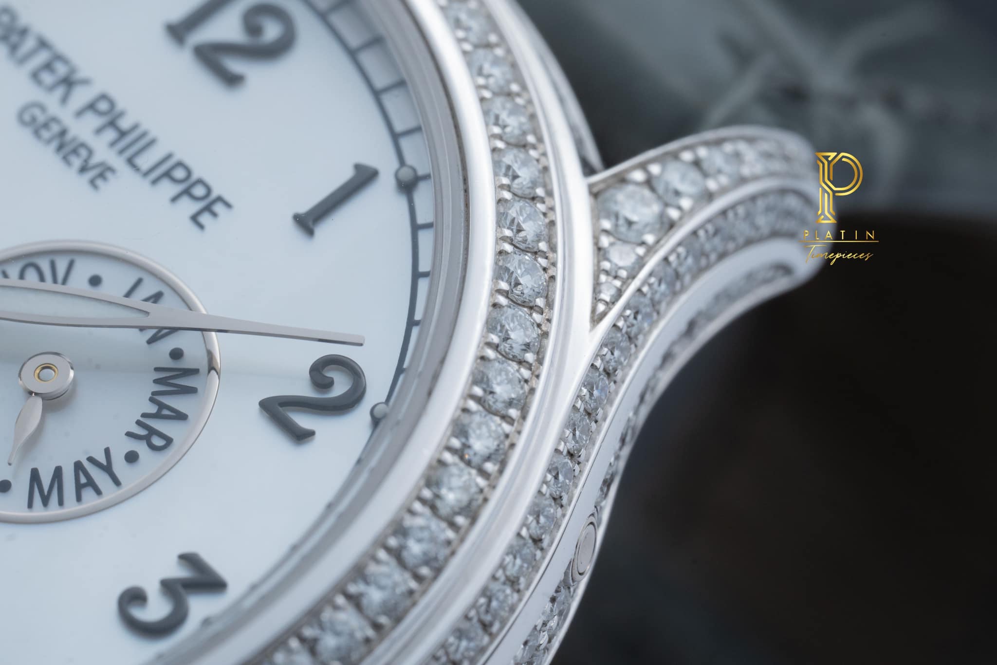 Đồng hồ Patek Philippe Complications 4948G-010 Nạm kim cương MOP ...