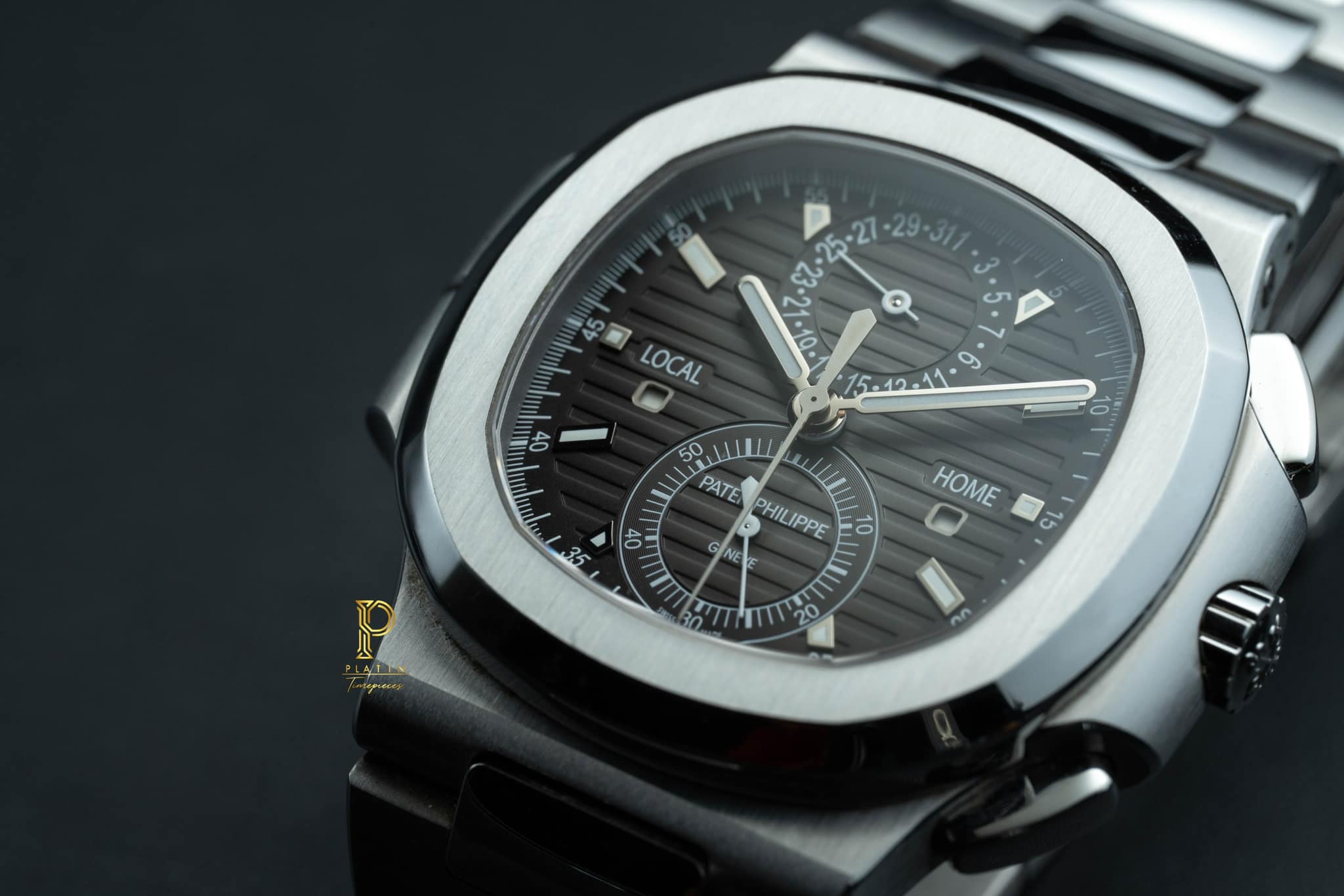 Đồng hồ Patek Philippe Nautilus 5990/1A-001– Platin Timepieces
