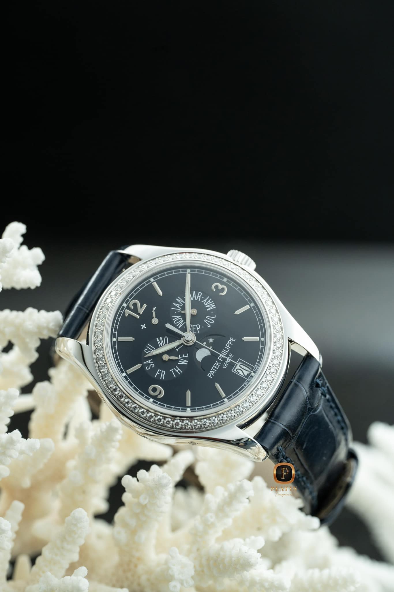 Đồng hồ Patek Philippe Complications 5147G-001 Mặt số xanh navy blue ...