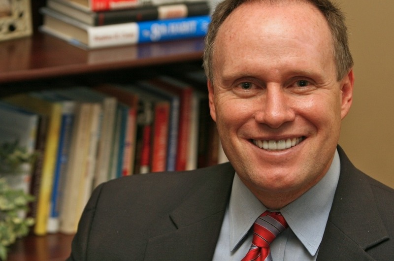 Stephen M. R. Covey: Người Tiên Phong Trong Lĩnh Vực Lãnh Đạo và Niềm ...