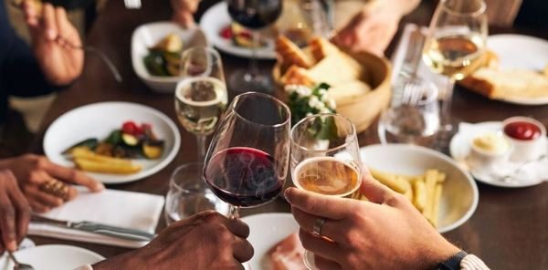 HOW TO DRINK WINE