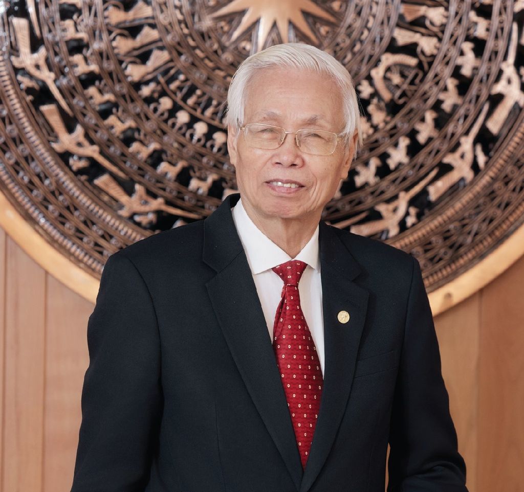 Chief Executive Officer of Makara Capital – NEWTECHCO GROUP