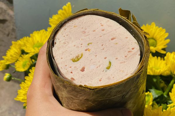 Top 5 địa chỉ bán chả lụa ngon nhất Sài Gòn