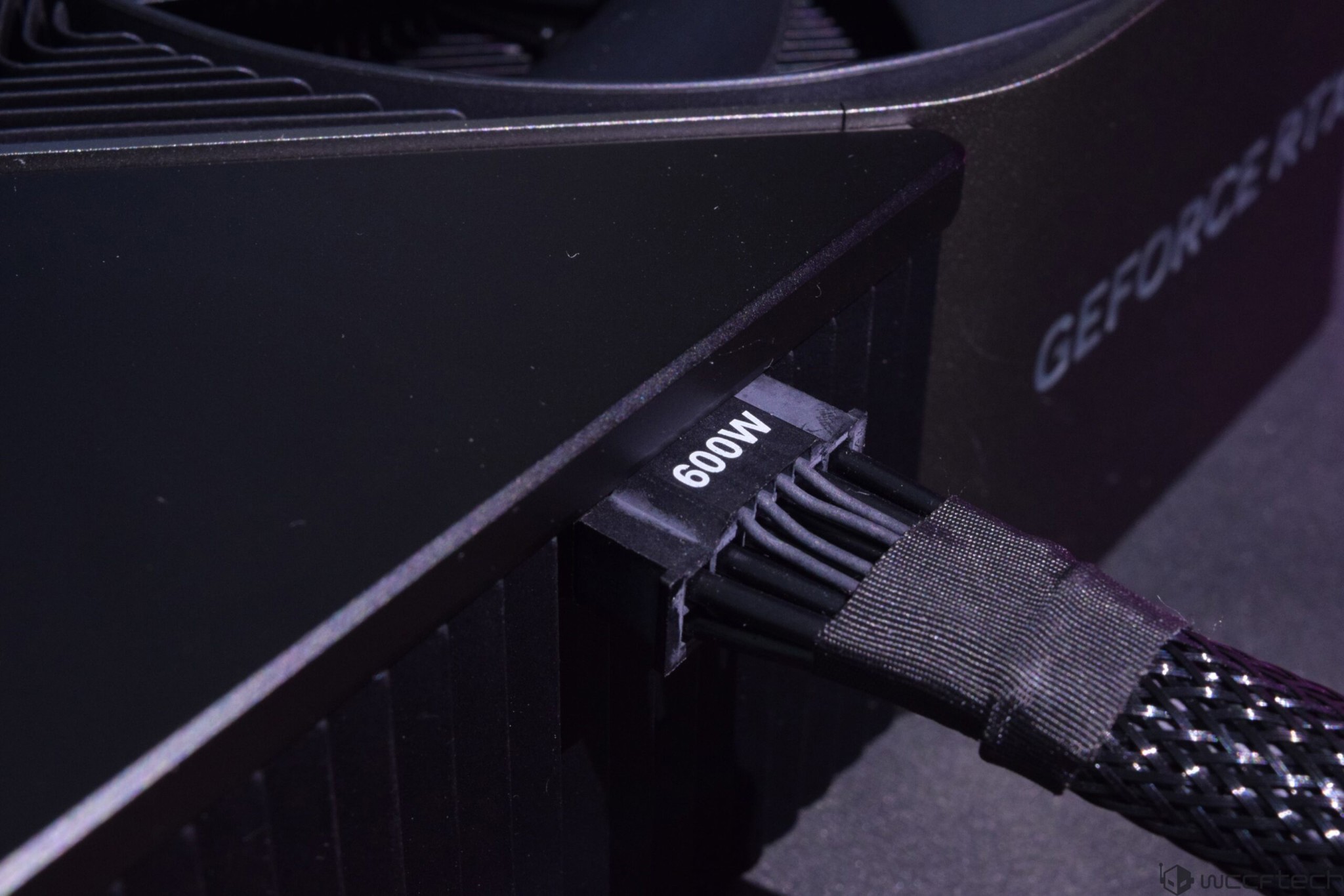 Cổng 16-pin 12VHPWR đã có phiên bản mới mang tên 12V-2x6 – GEARVN.COM