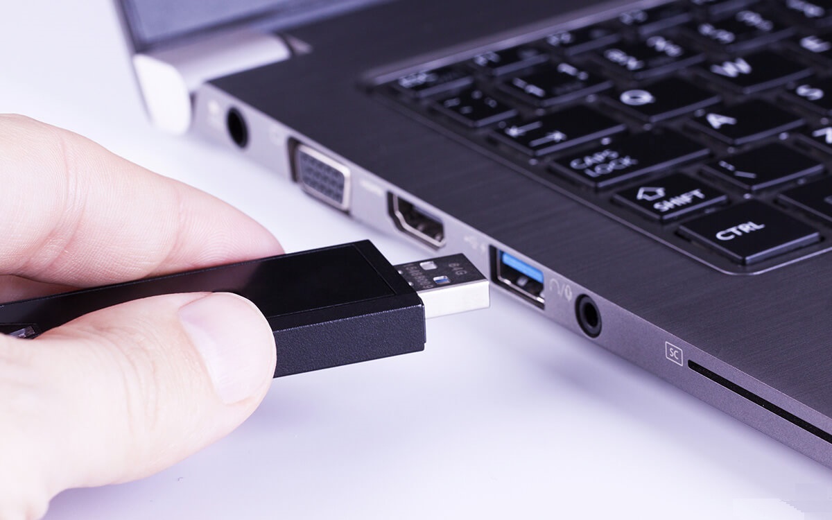 Rút "nóng" có làm hỏng USB không, đây là câu trả lời cho bạn. – GEARVN.COM