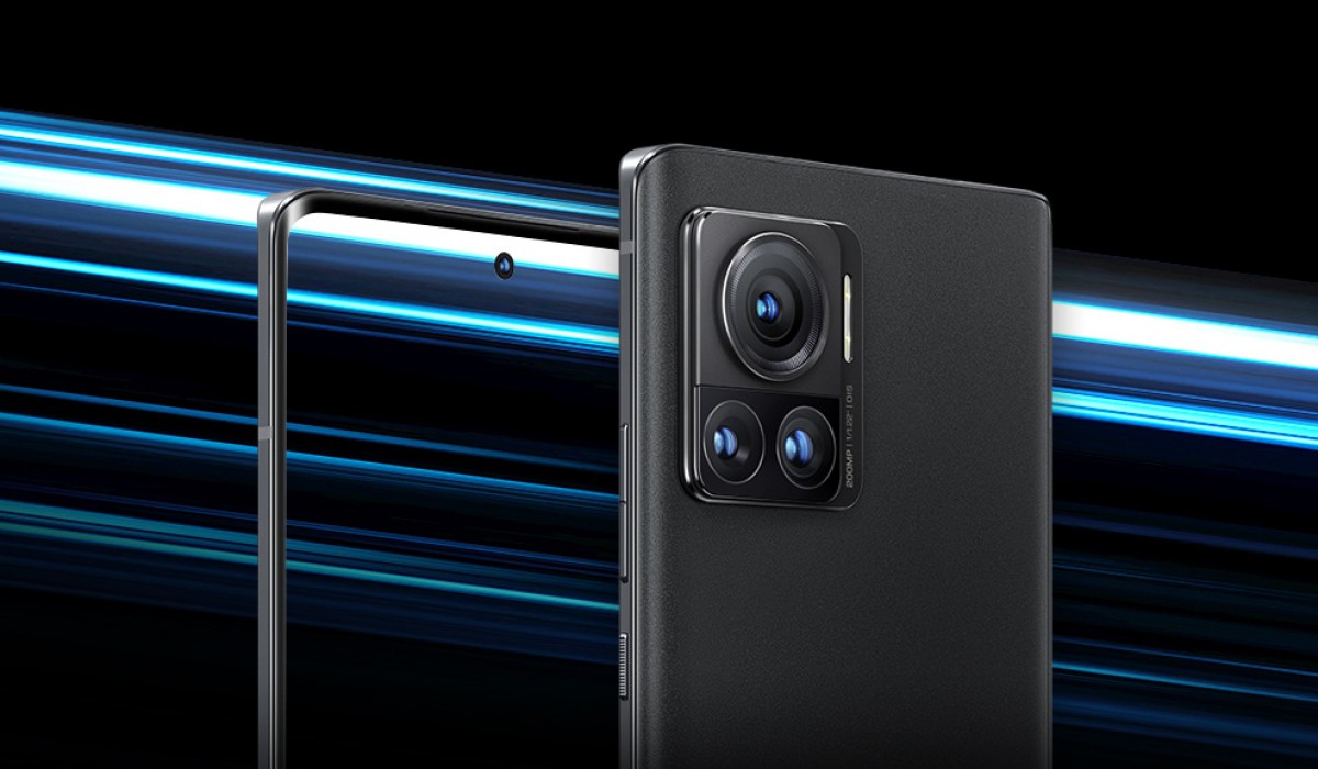 Motorola X30 Pro là smartphone đầu tiên trên thế giới trang bị camera ...