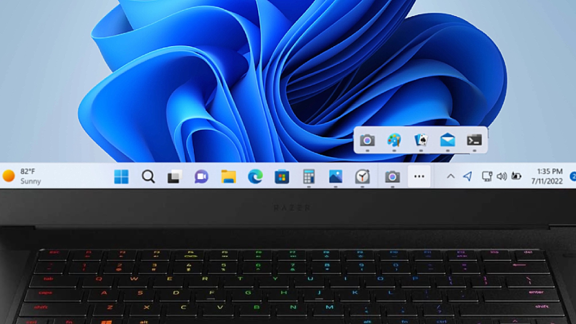 Windows 11 cập nhật kéo dài taskbar để người dùng “chơi” cho sướng ...