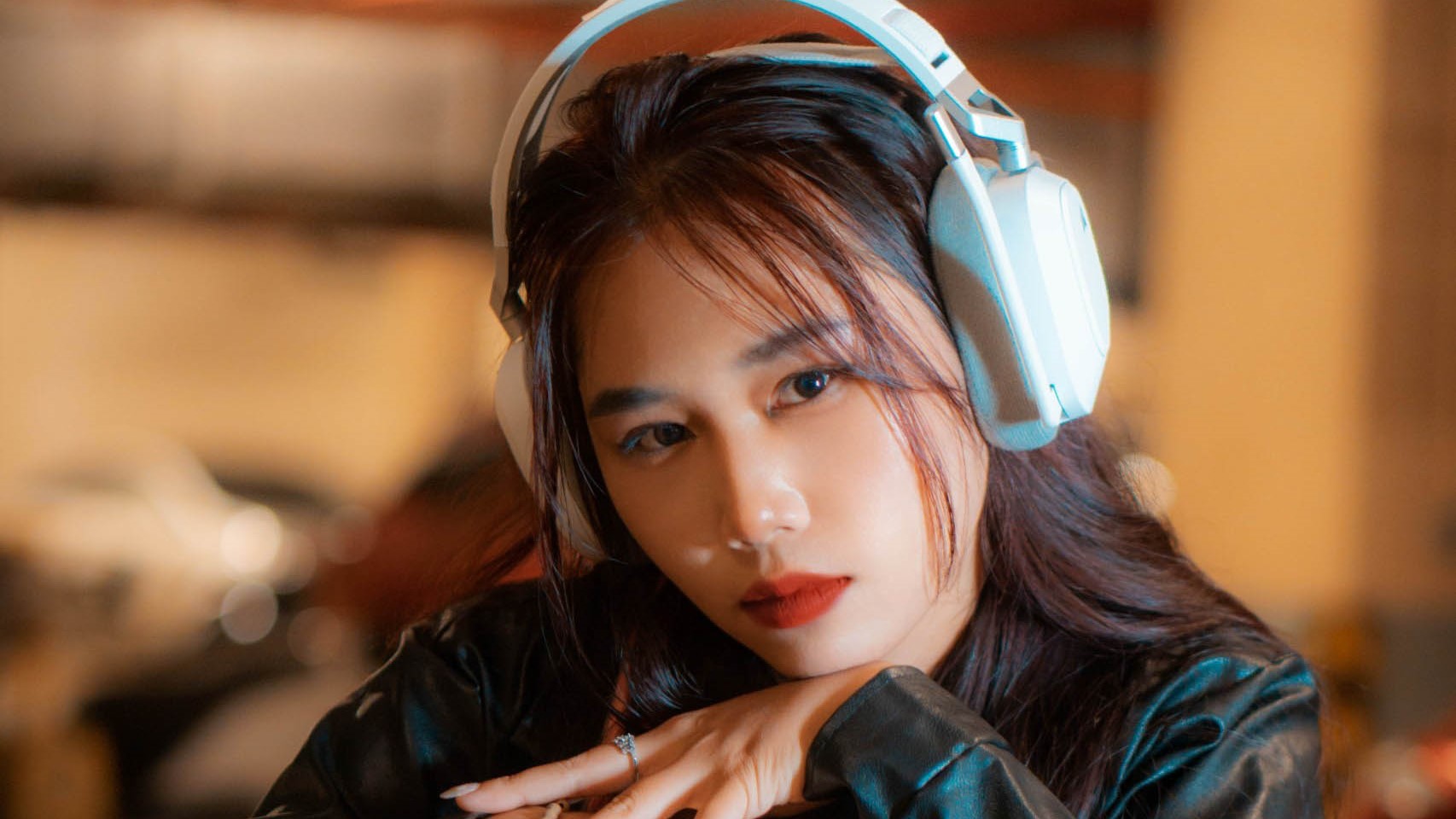 Đánh giá tai nghe gaming Corsair HS80 Max Wireless - GVN 360 – GEARVN.COM