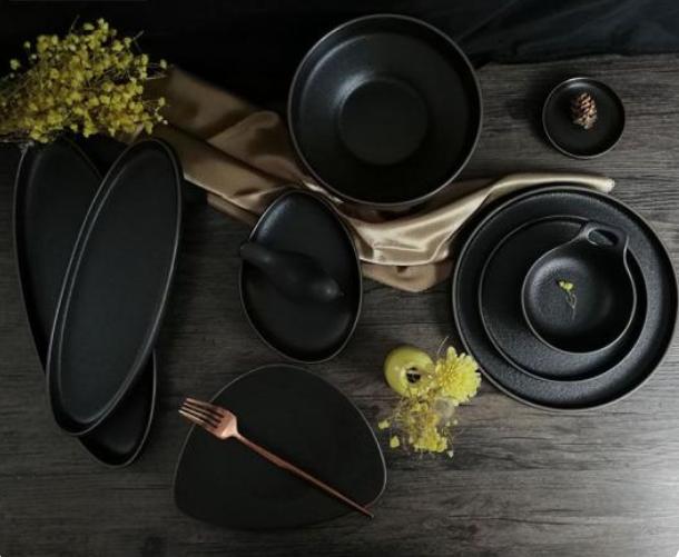 Đĩa sứ đen mờ - Bst Cast Black – Luxihome