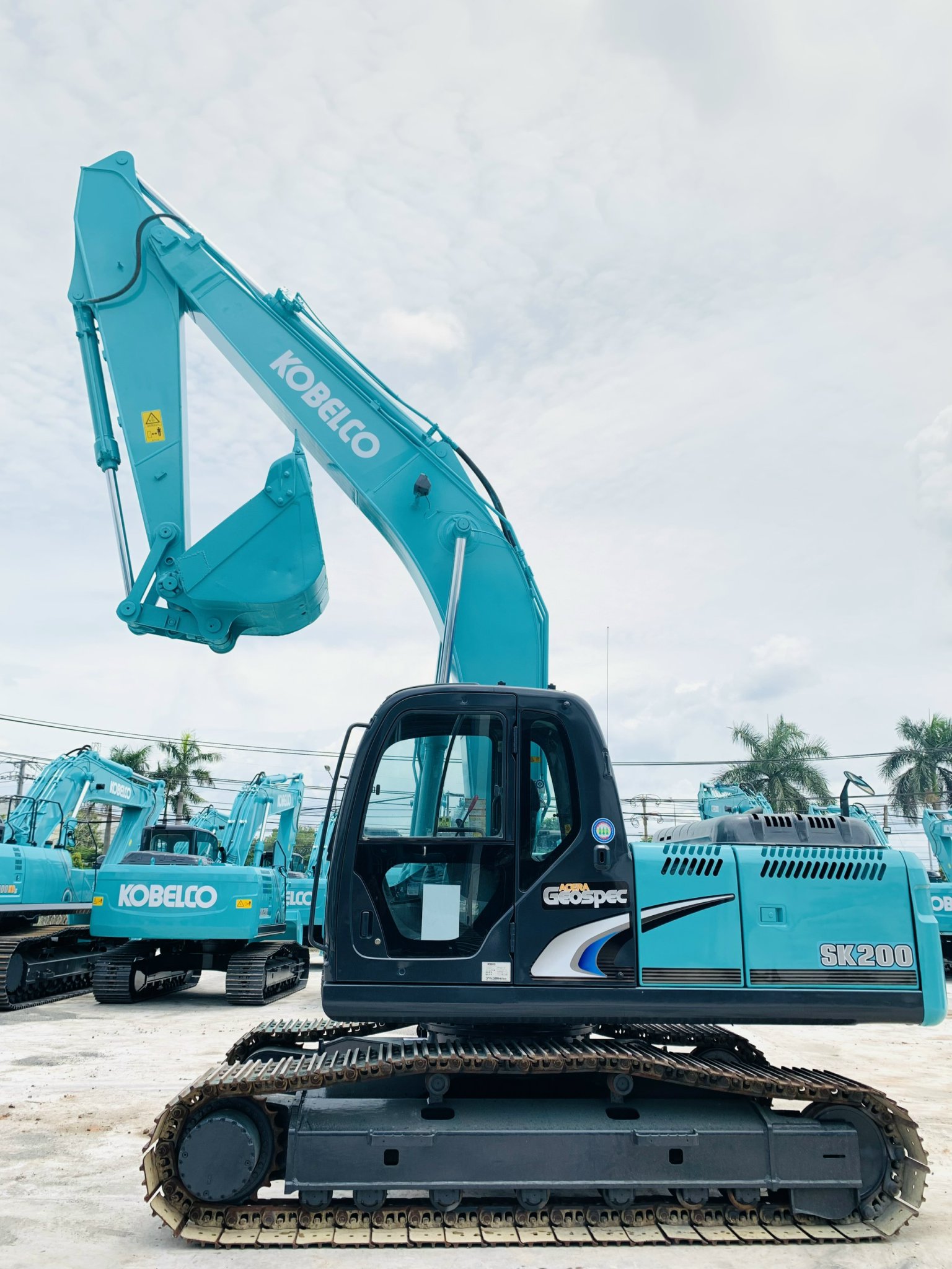 MÁY ĐÀO KOBELCO SK200-8, NHẬP NHẬT, GIÁ TỐT, CHÍNH HÃNG TẠI VIỆT NAM ...