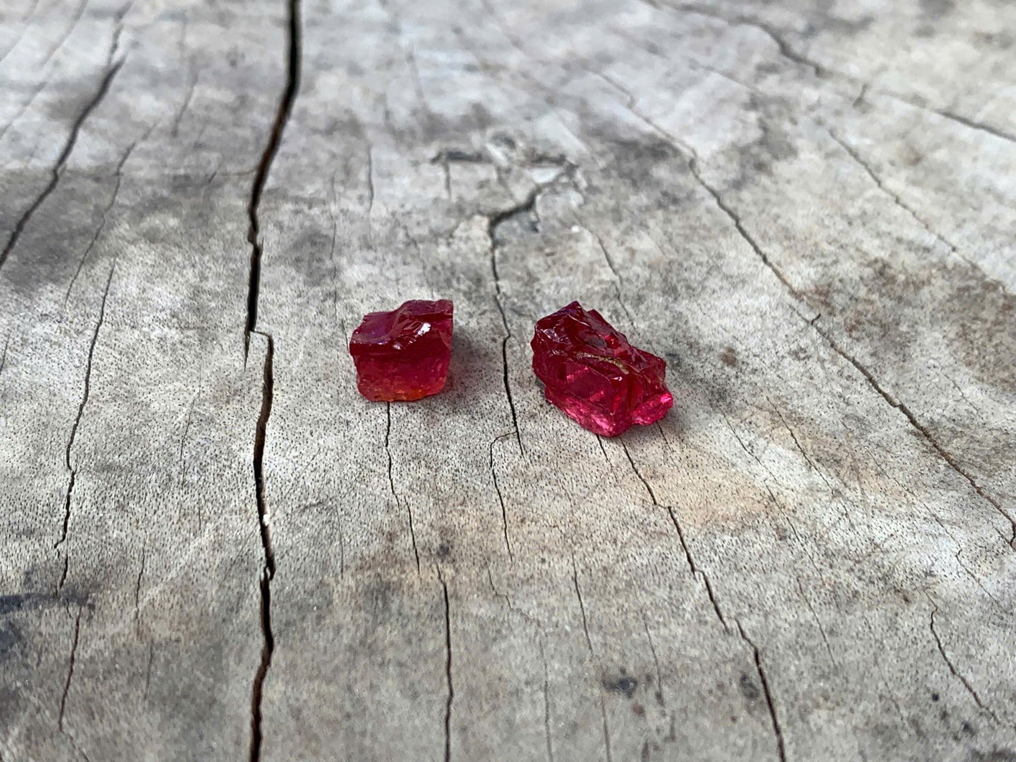 Spinel Việt Nam – Viên đá quý màu hiếm và cơ hội đầu tư đầy tiềm năng ...