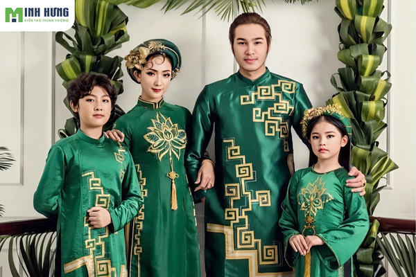 Mùng 1 Tết 2025 mặc gì để cả năm may mắn, phát tài phát lộc?