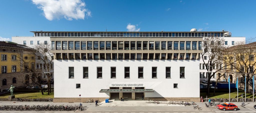 DU HỌC ĐỨC: PHÂN BIỆT FACHHOCHSCHULE (HOCHSCHULE) VÀ UNIVERSITÄT – GCE