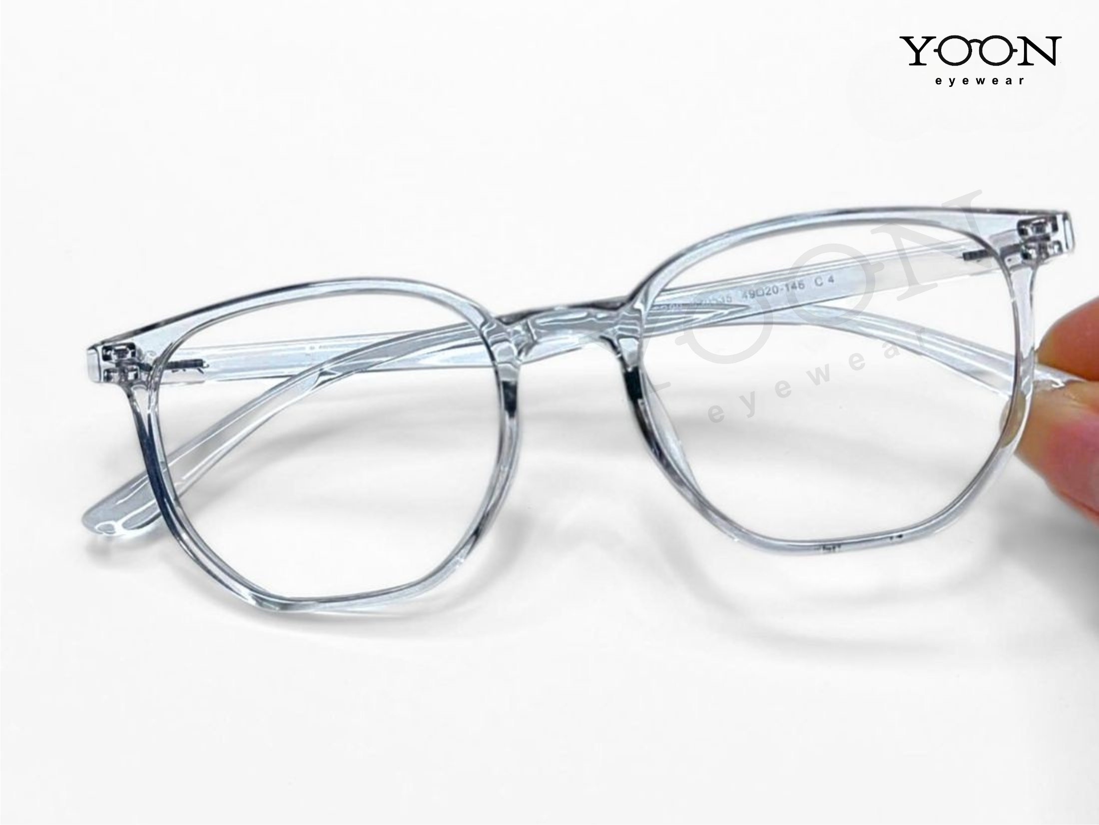 Top 5 Gọng Kính Unisex Xu Hướng Thời Trang 2025 – Yoon