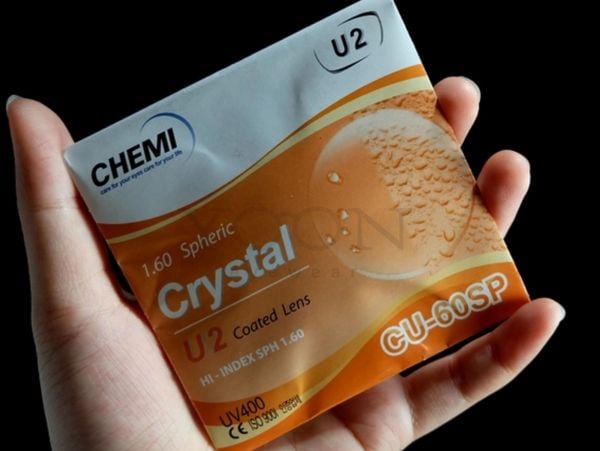 So Sánh Tròng Kính Chemi U2 Và U6 Có Gì Khác Nhau? – Yoon