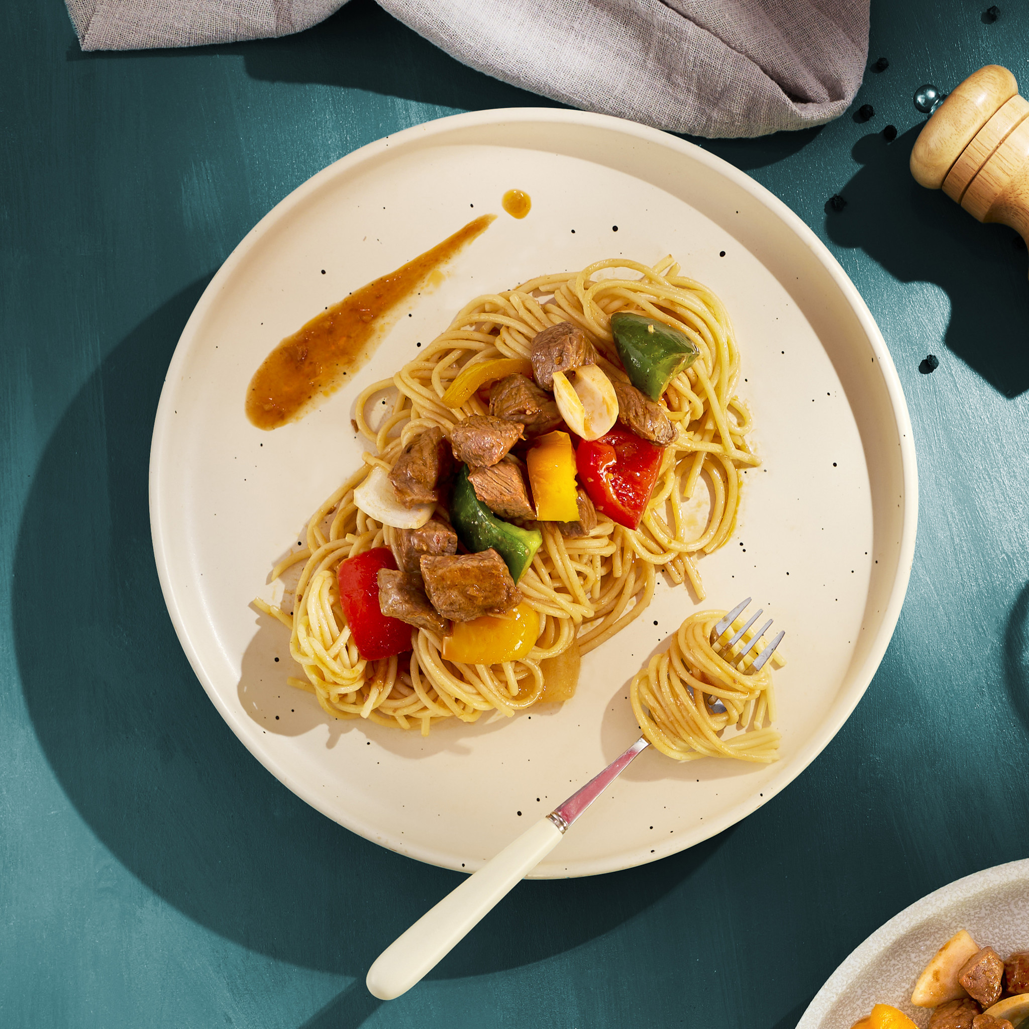 Nui, Miến, Mì ý, Mì xào – Maika