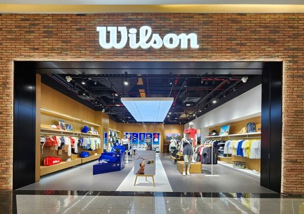 WILSON VIETNAM STORES