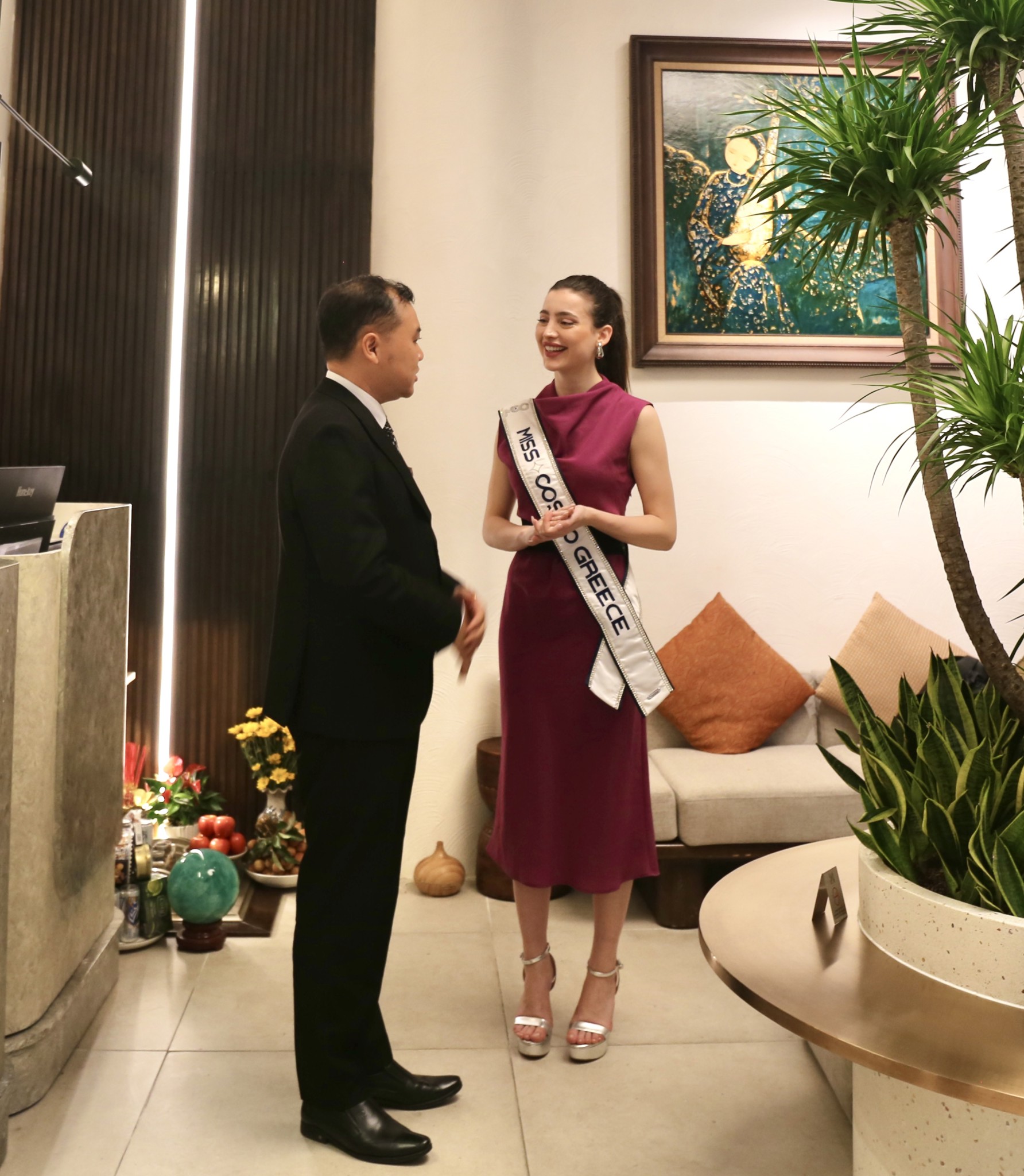 Miss Cosmo Greece 2025 – Ioanna Sarantopoulou: Vẻ đẹp Hy Lạp giữa lòng ...