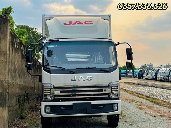 XE TẢI JAC N900 E5 9 TẤN THÙNG KÍN 7000 X 2280 X 2430MM – XE TẢI GIA ĐÌNH