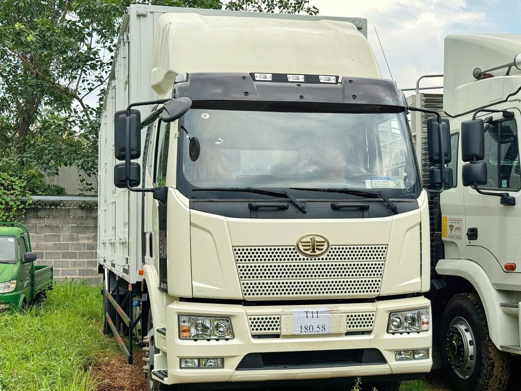 XE TẢI FAW J6L THÙNG KÍN CONTAINER – XE TẢI GIA ĐÌNH