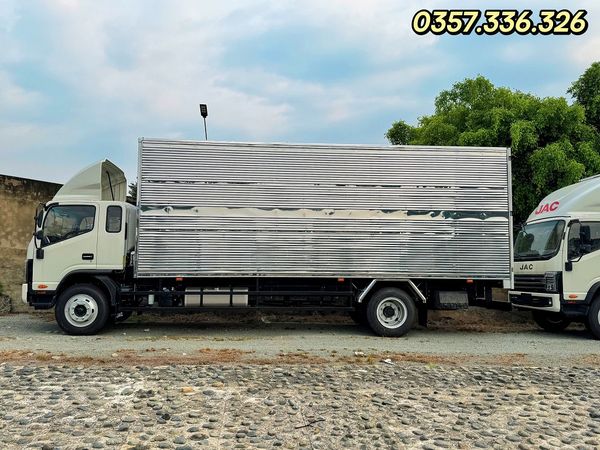 XE TẢI JAC N900 E5 9 TẤN THÙNG KÍN 7000 X 2280 X 2430MM – XE TẢI GIA ĐÌNH
