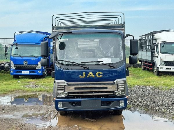 Xe Tải JAC N200S E5 1.9 Tấn Thùng Dài 4.3 Mét: Giải Pháp Vận Tải Hiệu – XE TẢI GIA ĐÌNH