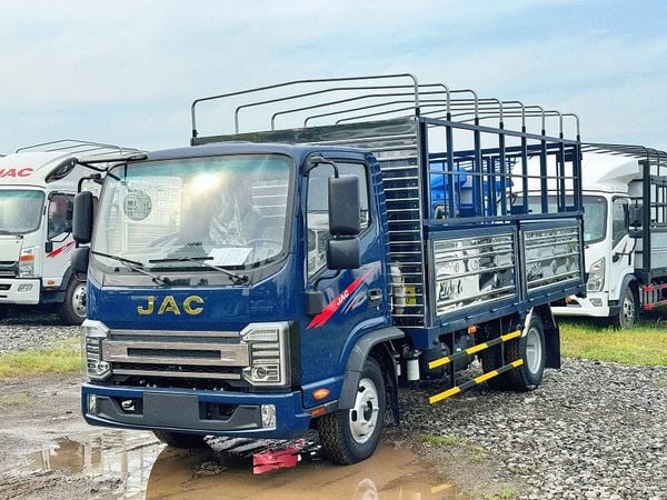 Xe Tải JAC N200S E5 1.9 Tấn Thùng Dài 4.3 Mét: Giải Pháp Vận Tải Hiệu – XE TẢI GIA ĐÌNH
